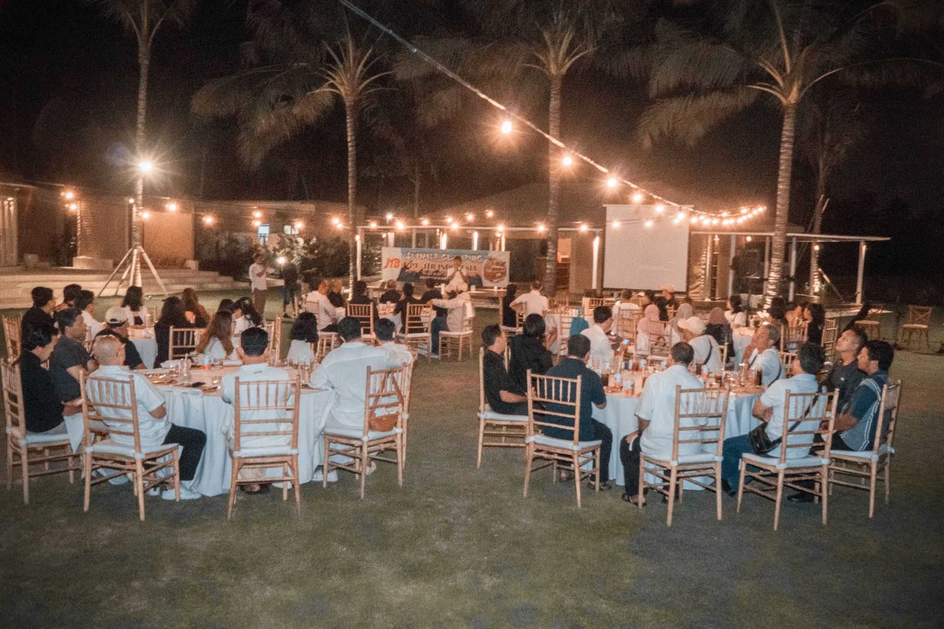 News & Blogs | Tour East